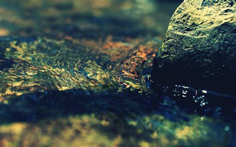 Water Flowing Around A Rock Wallpaper Photography Wallpapers 14663
