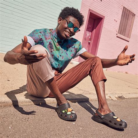 Total 118 Imagen Crocs Fashion Men Abzlocal Mx