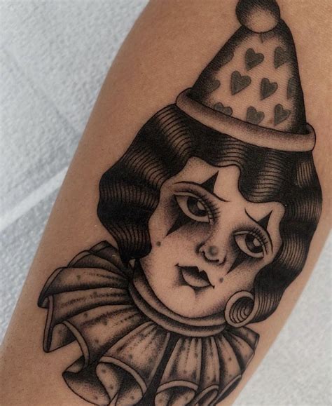20 Female Clown Tattoo KuwatLaithen