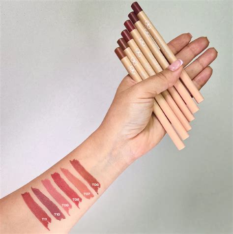 Kit True Nude Con Lapiz De Labios Retractil Y Labial En Barra OG D1603