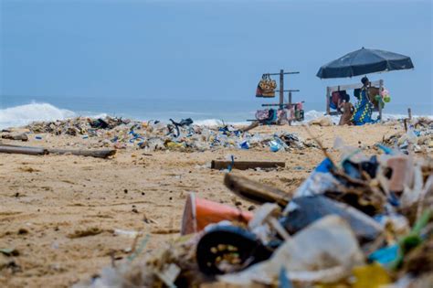 O que você tem a ver as ilhas de lixo que se formam nos oceanos