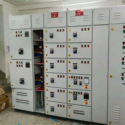 Three Phase 415 V MCC Control Panels Upto 5000 Amps At 68000 In Surat