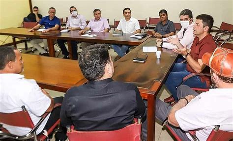 Gladson se reúne 9 dos 17 vereadores de Rio Branco fala em