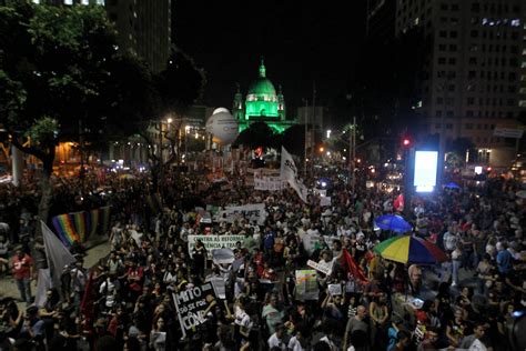 Manifestantes protestam contra a Reforma da Previdência no Centro Rio
