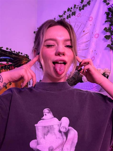 Youd Like My Tongue In Your Mouth Wouldnt You Rtonguetastic