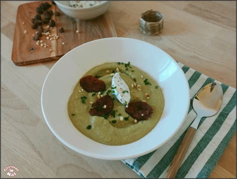 velouté de pois cassés chèvre frais et chips de chorizo Grignot Nat