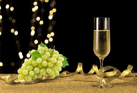 Por qué Comemos 12 Uvas para Recibir el Año Nuevo Este es el Origen