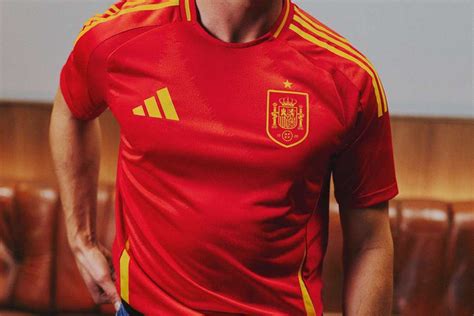 As Es La Camiseta De Espa A Para La Eurocopa Flashscore Es