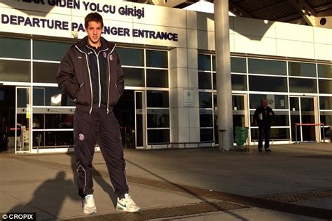 Chelsea Make 3m Move For Croatian Teenager Mario Pasalic Daily Mail
