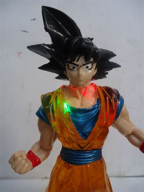 Pin De Briggeth En 1 Personajes De Goku Figuras De Goku Personajes
