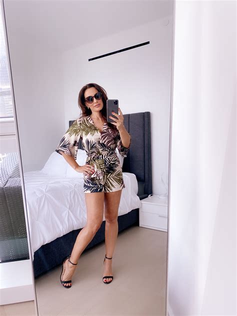 Tw Pornstars Lisa Ann Twitter Sometimes I Selfie Pm Sep