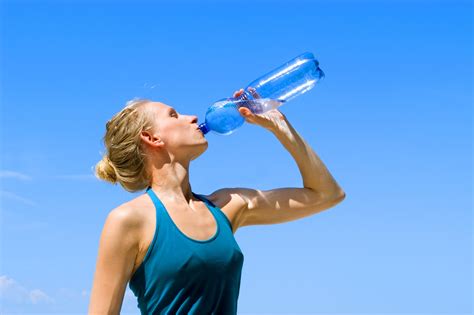 5 Cosas Que Le Pasan A Tu Cuerpo Cuando No Tomas Suficiente Agua