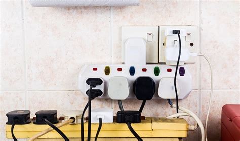 Neat Tips About How To Avoid Electrical Hazards Welfareburn