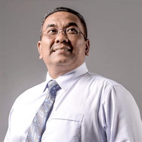 Biodata Dato Seri Haji Muhammad Sanusi Md Nor