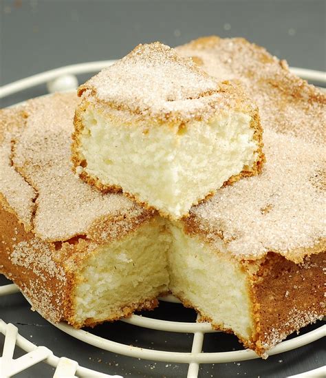 BICA DE LAZA GÂTEAU TRADITIONNEL ESPAGNOL AUX BLANCS DOEUFS Come