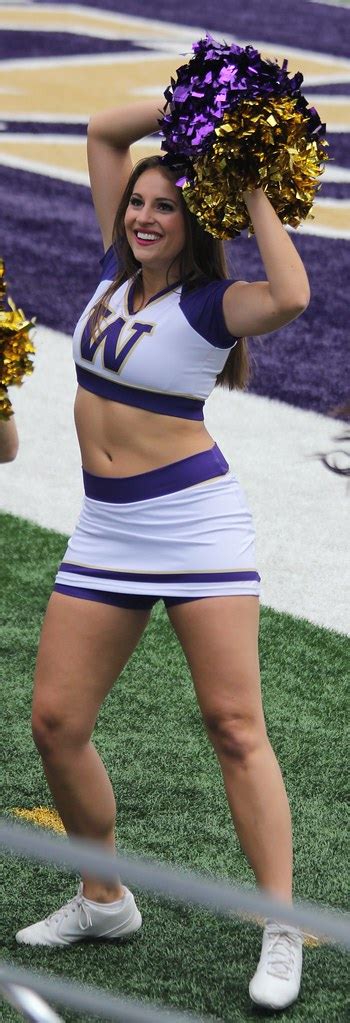 Washington Cheerleader MIKE Flickr