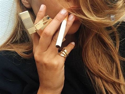Pin By Ella On Inspodumppp Vol 6 Girl Golden Girl Rich Girl