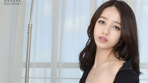 메이크 모델 인기 있는 새로운 컨셉으로 무장한 섹시한 변신 클릭해서 확인하세요