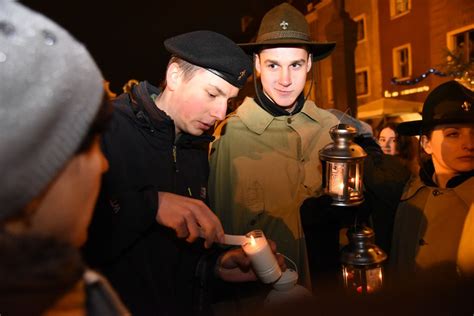 Betlejemskie Światło Pokoju dotarło do Poznania Codzienny Poznań
