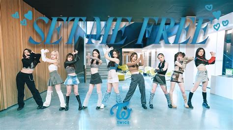 KPOP AT BOSTON UNIVERSITY TWICE 트와이스 SET ME FREE Dance Cover by