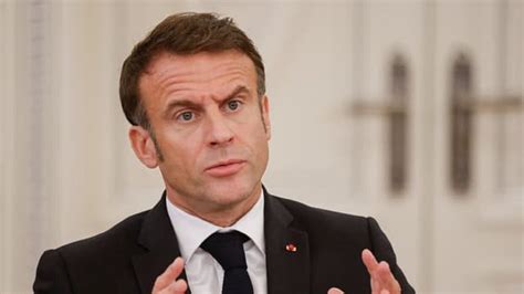 Loi D Immigration En France Emmanuel Macron Saisit Le Conseil