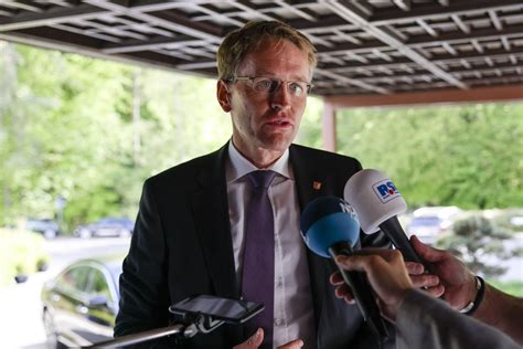 Koalitionsverhandlungen in Kiel Günther schwört CDU auf Jamaika ein