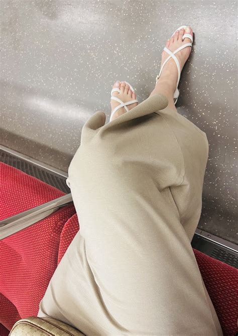 Take tickle on Twitter RT kireina ashi 昨日はYouTube見てくれて ありがとう