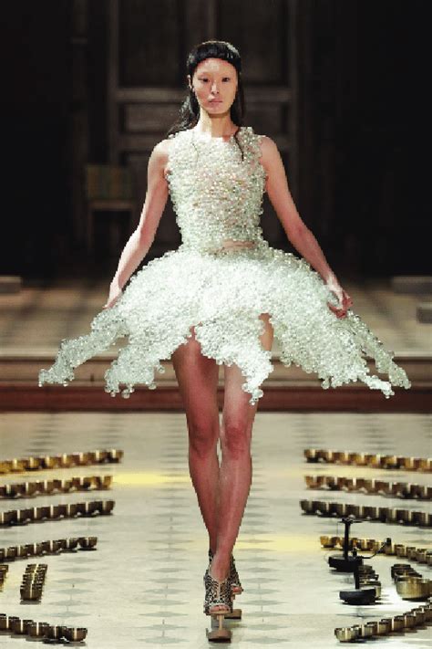 Iris Van Herpen Seijaku F W 2016 Dress Made Of Hand Blown Glass