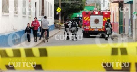 Enfrentamiento entre civiles y policías causa pánico en escuela de