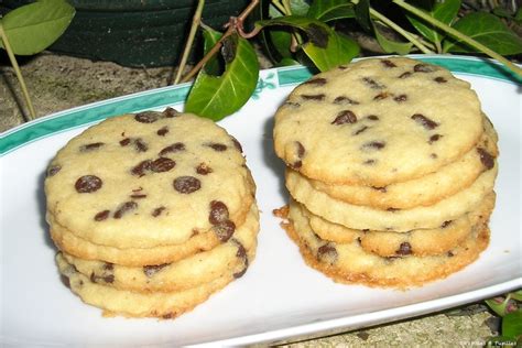 Sablés aux pépites de chocolat et noisettes sans oeufs
