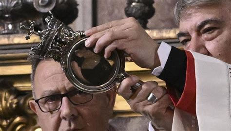 Miracolo di San Gennaro a Napoli il sangue si è sciolto di nuovo cosa