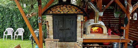 Pece Na Pizzu A Chleba Woodfire Praha