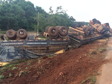 Bitrem tomba na BR 163 em Itaúba Tiago Cavaletti Só Notícias