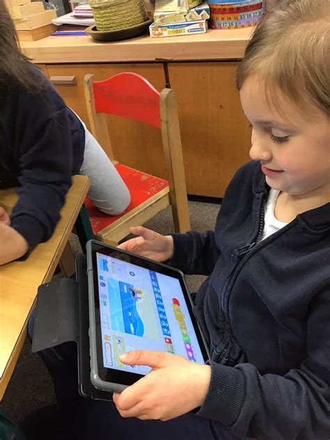 Scratch Jr In Cherry Class Pencombe CofE School