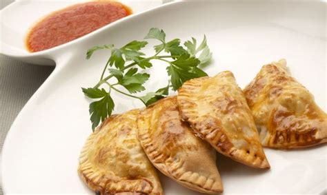 Empanadillas De Carne Karlos Argui Ano