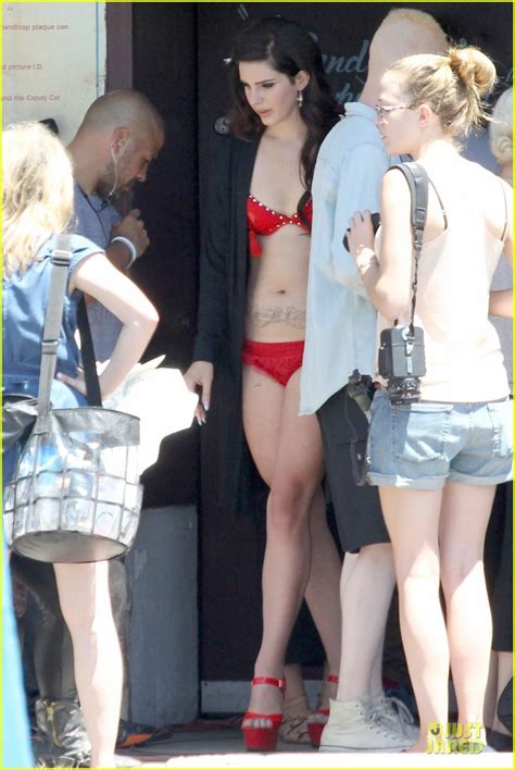 Lana Del Rey Music Video Bikini Babe Photo 2900434 Bikini Lana