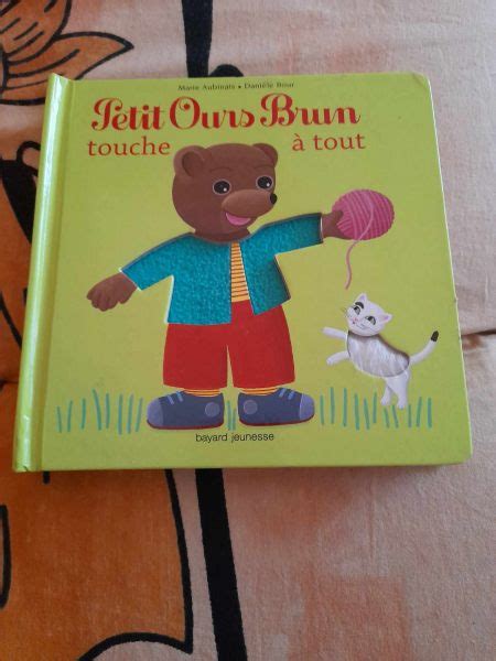 Petit ours brun touche à tout marie aubinais Mes occasions