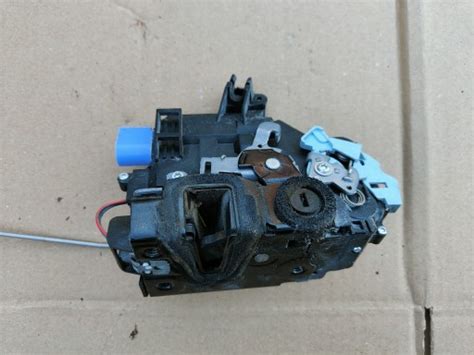 ZAMEK DRZWI PRAWY TYŁ TYLNY SKODA ROOMSTER 5J7839016B 7PIN 10 15 ROK