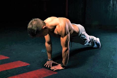 Barz Club Street Workout Os Melhores Exercícios para Tríceps 2020