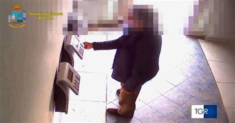 Blitz Contro L Assenteismo All Assessorato Alla Salute 11 Ai Domiciliari