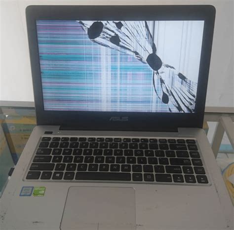 Layar Laptop Bergaris Penyebab Masalah Dan Cara Memperbaikinya