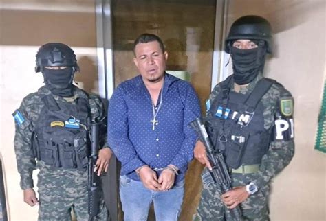 Arrestado por tráfico de drogas amenazas y hacer tiros a lo loco