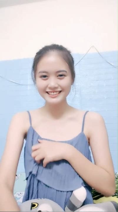 Phim Clip sex thủ dâm con vợ xinh như thiên thần live show hàng 2024 07
