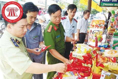 Cơ quan nhà nước tiến hành kiểm tra an toàn thực phẩm tại cơ sở sản
