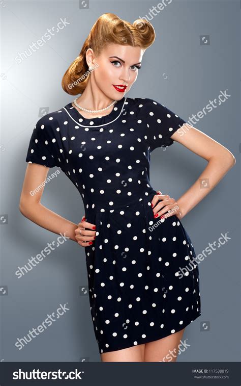 Heritage Pin Up Girl In Retro Vintage Old Fashioned Dress In Romantic
