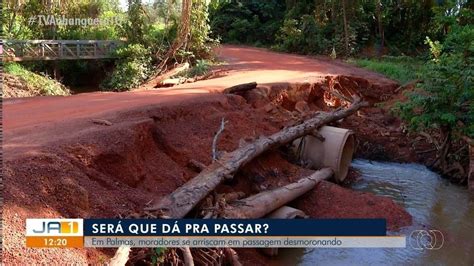 Moradores de Palmas se arriscam ao passar por ponte em situação
