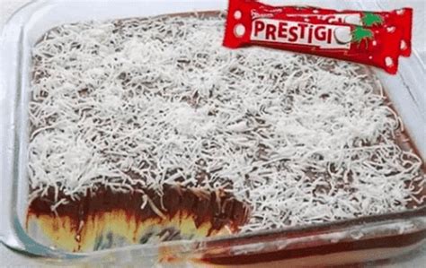 Bombom Prestígio Gelado na Travessa Sabor e Refrescância Irresistíveis