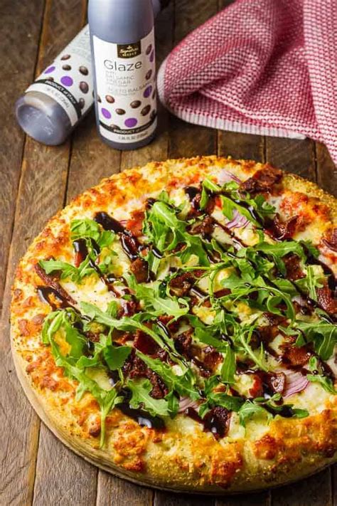 Easy Blue Cheese Balsamic Pizza The Wicked Noodle