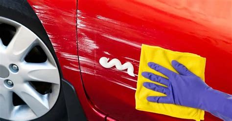 Lastuce facile pour éliminer toutes les rayures de la voiture elle