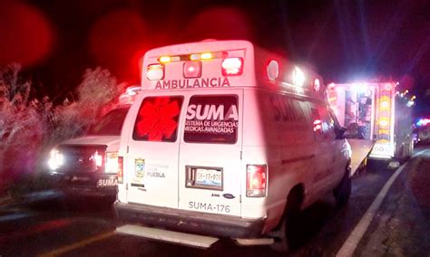 Muere hombre en volcadura de camión